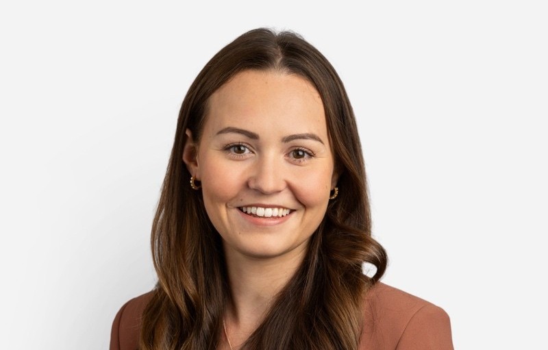 Bethany Smith: Dual-Qualified Barrister & Attorney